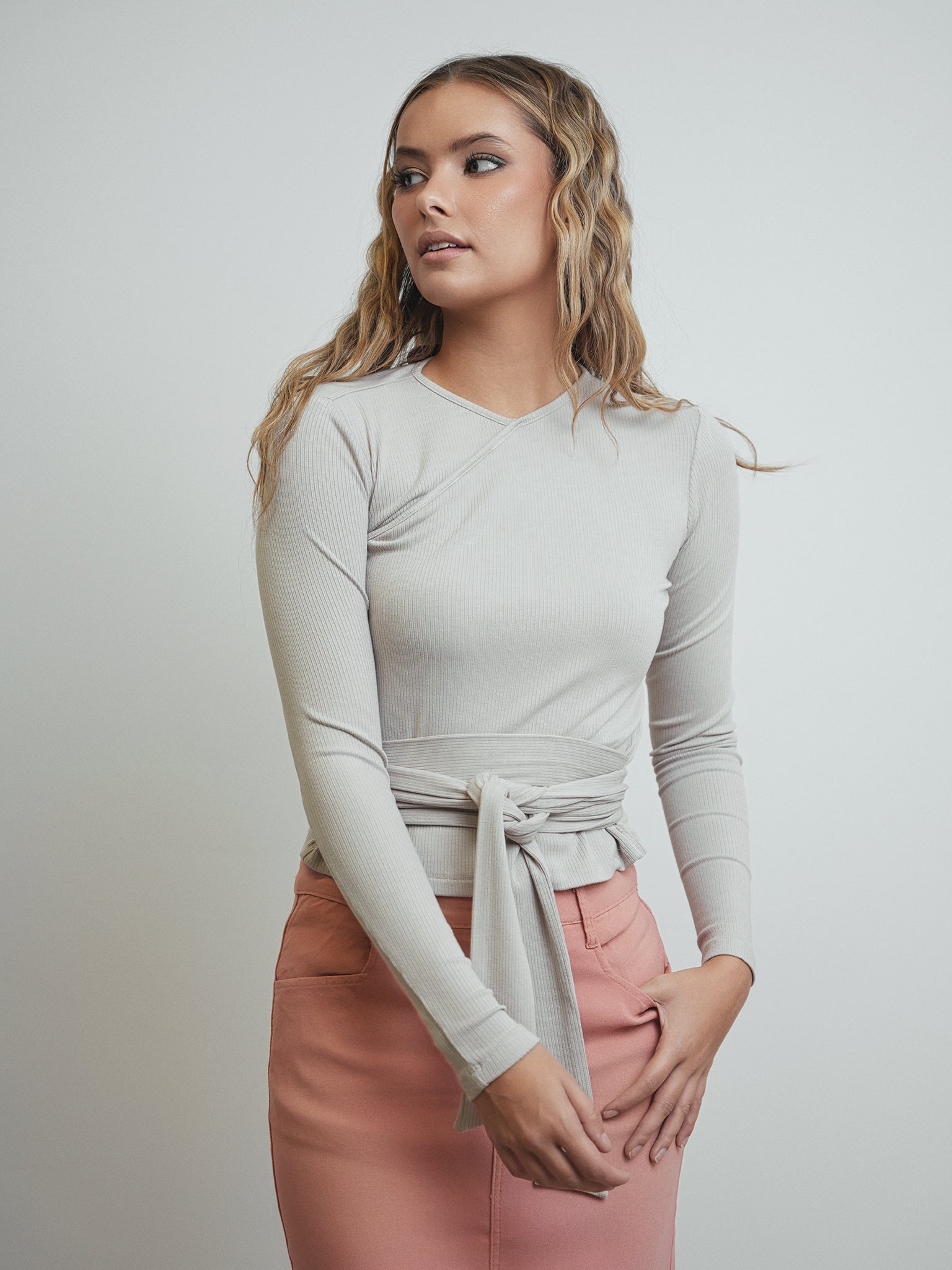 Soft Rib Tie V Tee – udelny.com